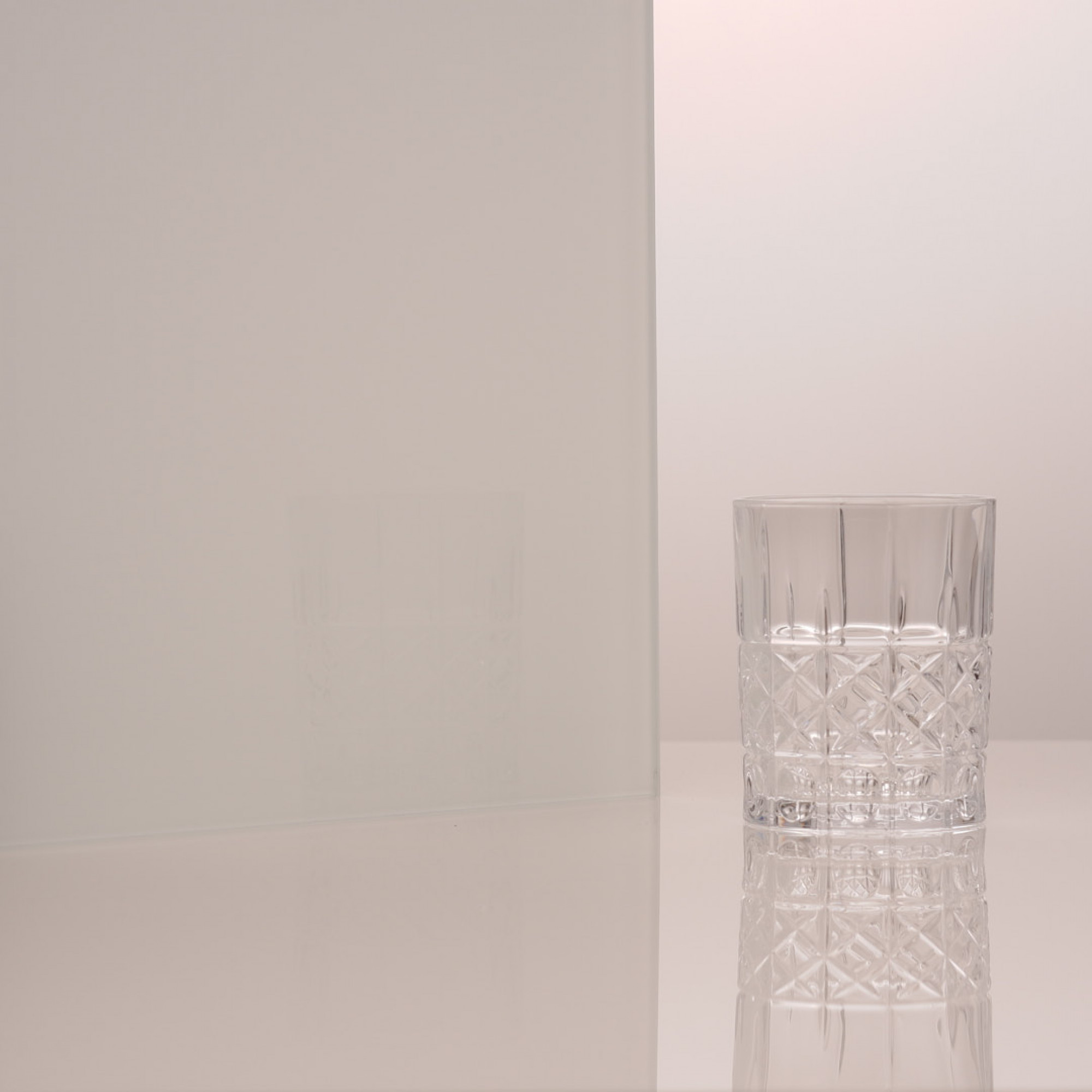 Magnetic & Projectable » Goldray Glass